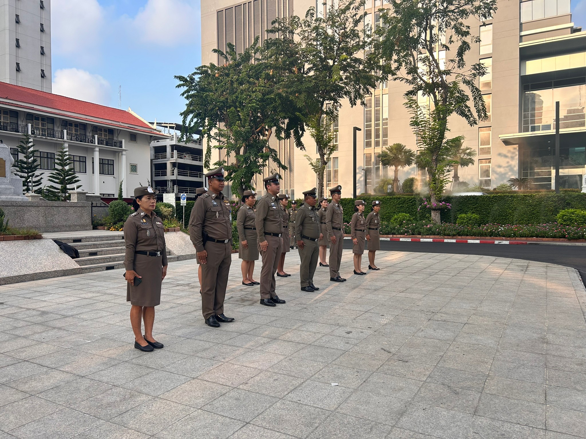 กิจกรรมเคารพธงชาติ - กองแผนงานกิจการพิเศษ